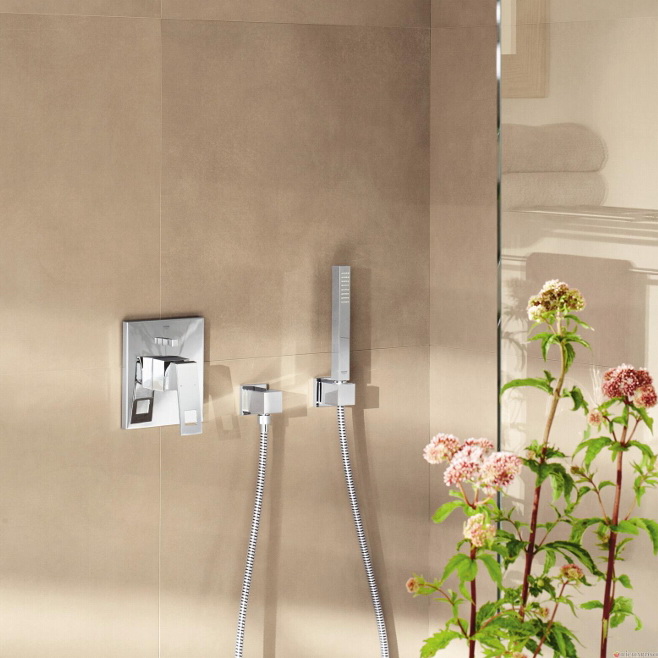Купити Душовий набір Grohe Euphoria Cube Stick 27703000 хром - SVITSANTEH